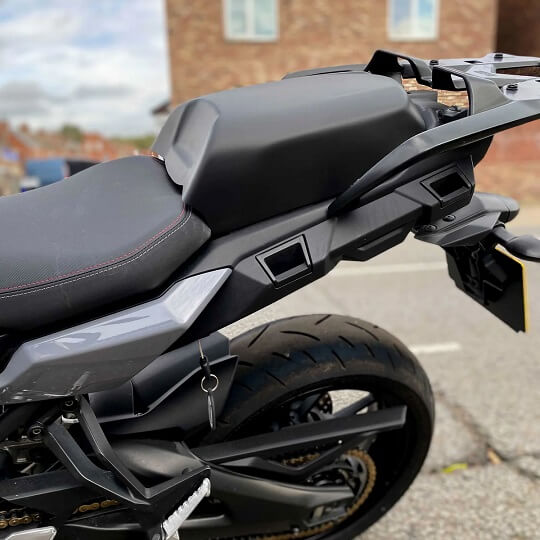 Pyramid Seat Pod Yamaha Tracer 900 GT '18-'20 | Matte Black– Motostarz USA