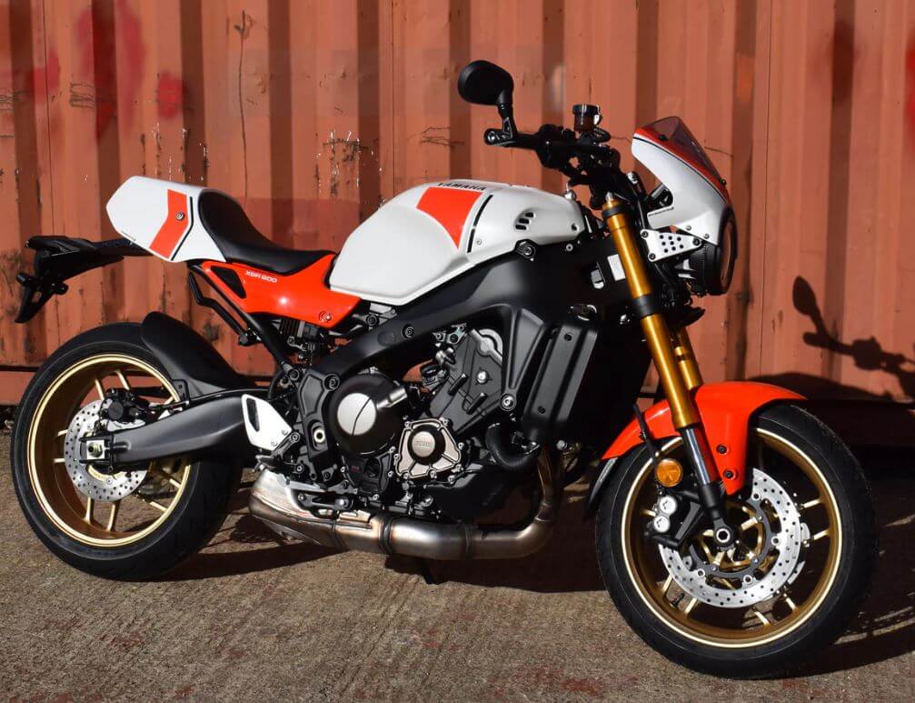 Pyramid Fly Screen 2024 Yamaha XSR 900 | Legend Red– Motostarz