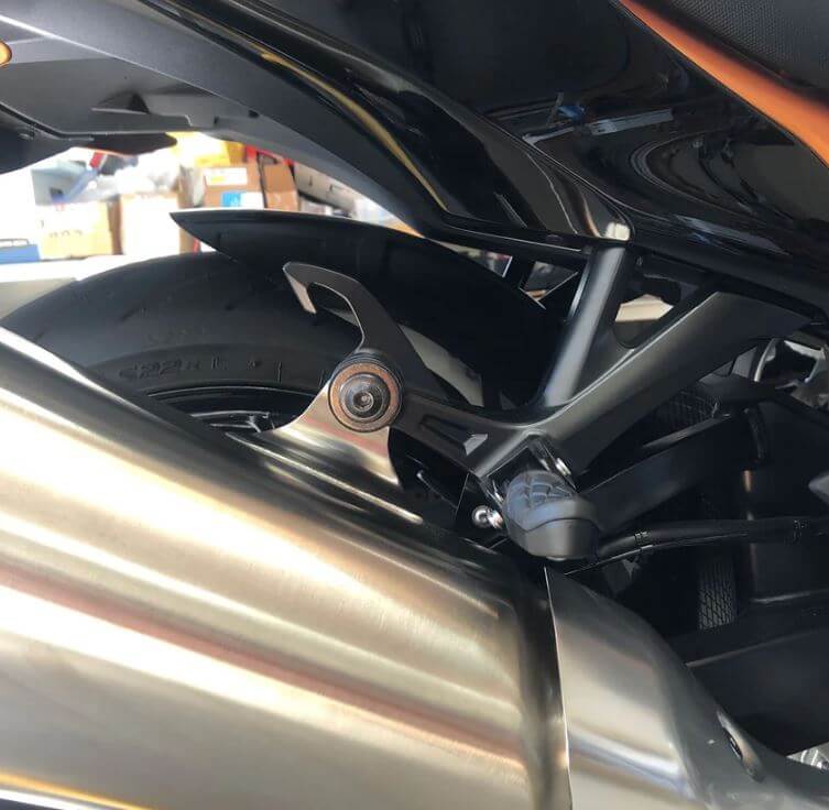 Pyramid Rear Tire Hugger '08-'23 Suzuki Hayabusa | Gloss White– Motostarz